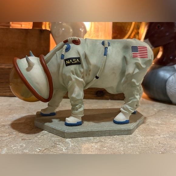 Cow Parade | Accents | Cow Parade Mooooonwalk Cow Figurine Rare Retired ...